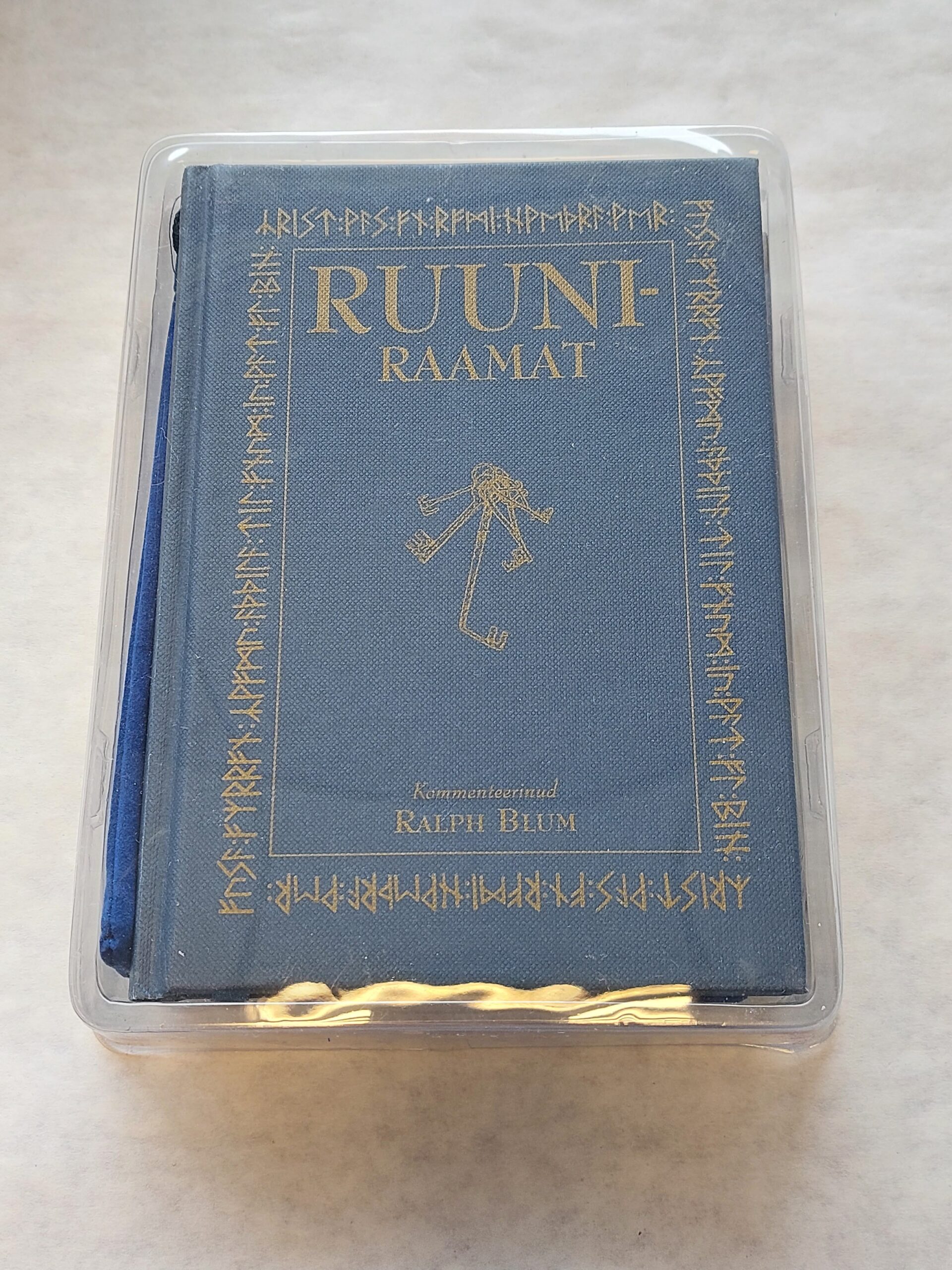 Ruuniraamat (koos ruunidega). Ralph Baum. 2008 - Raamaturinglus ...