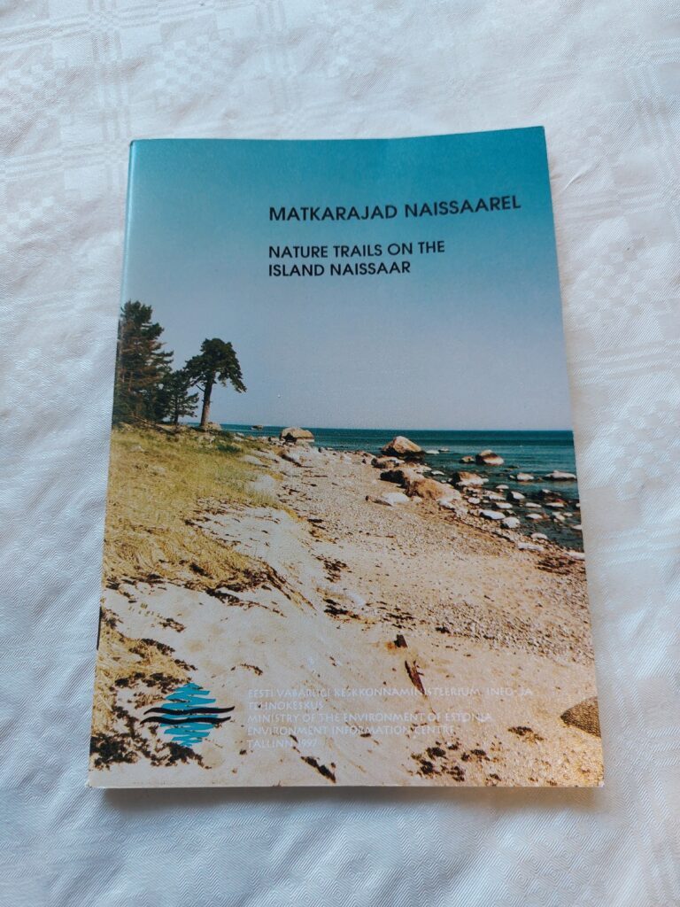 Matkarajad Naissaarel. Nature trails on the island Naissaar. 1997 - Raamaturinglus - Kasutatud ...